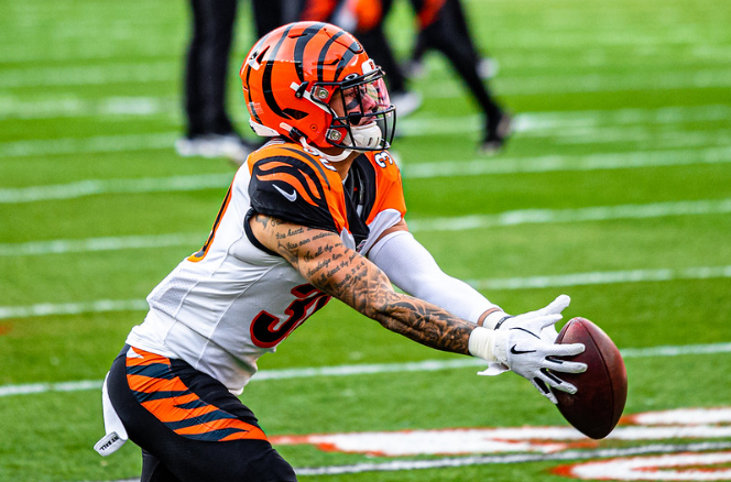 Bengals S Jessie Bates Signs Franchise Tag, Returns to Team - Bengals ...